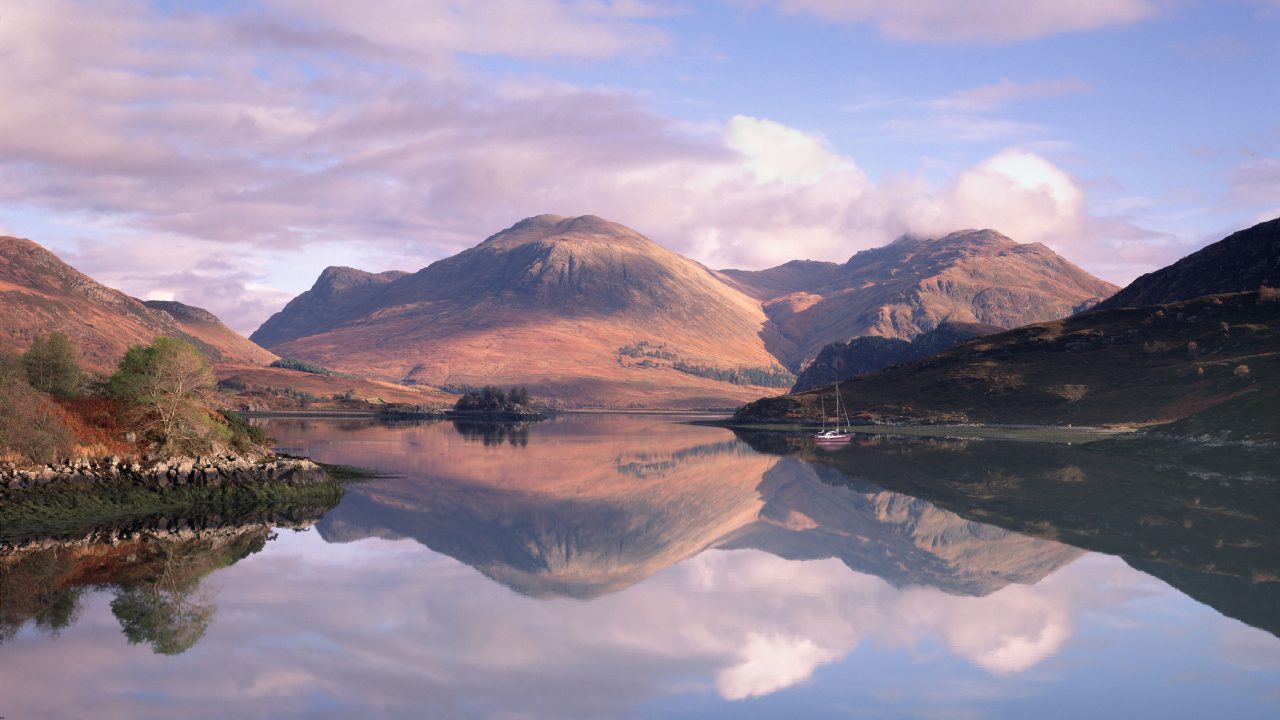 ‘Evening on Loch Long’ by W. S. Graham | Poem of the Week | The TLS